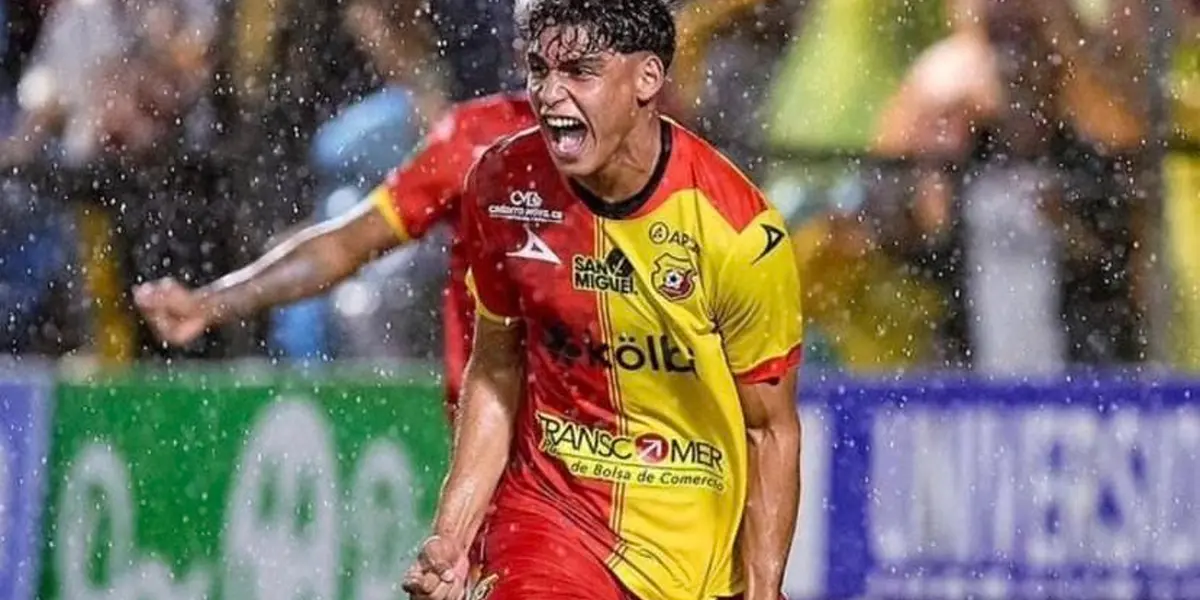 Andy Rojas, la joya del Herediano que promete muchos goles esta temporada